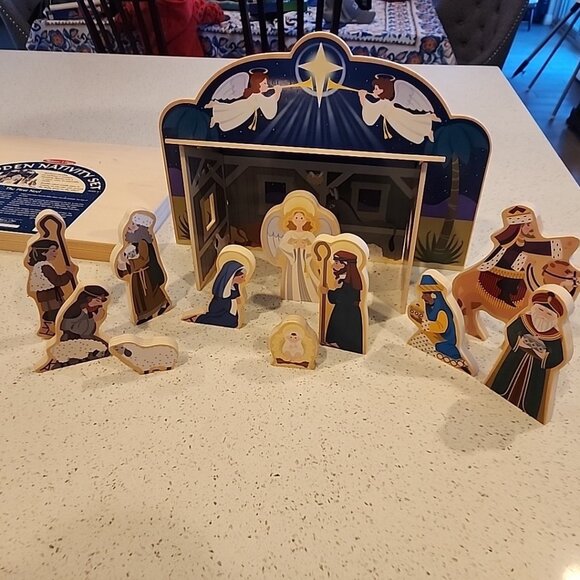 Melissa & Doug | Holiday | Melissa Doug Christmas Nativity Scene ...